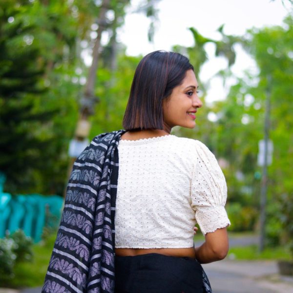 Hakoba Blouse - GoUnique